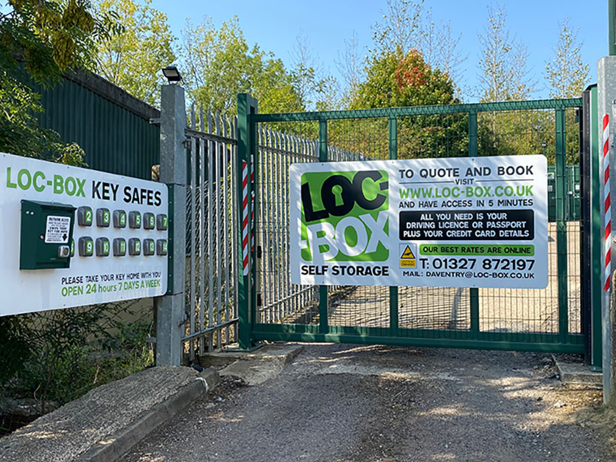Daventry Self Storage Solutions | Loc-Box